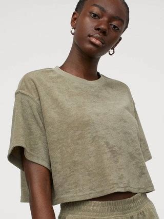 How to Wear the Terry Cloth Trend in 2021: Shop Throwback ‘Towel ...