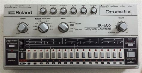 Photo Roland TR-606 : TR 606 redimensionnée.JPG (#2055423) - Audiofanzine