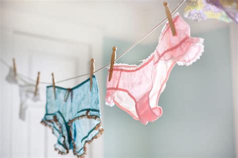 Как отстирать желтые пятна на трусах женских, как стирать нижнее белье ...