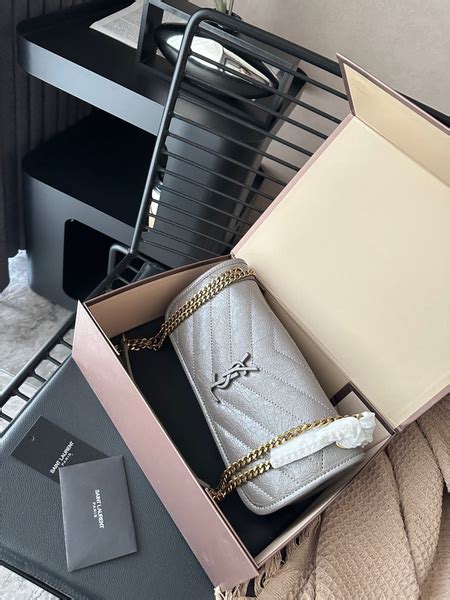 Yves Saint Laurent Сумка кондуктора багет - купить с доставкой по ...