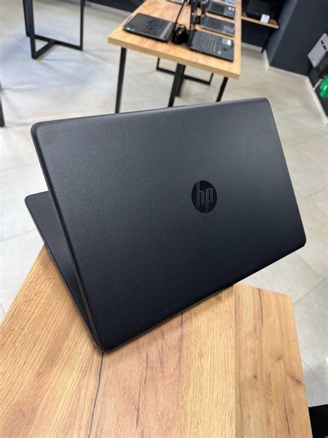 Ноутбук HP - 17.3 дюймів/AMD A6-9220/16 GB DDR4/256 SSD/AMD Radeon R4 ...