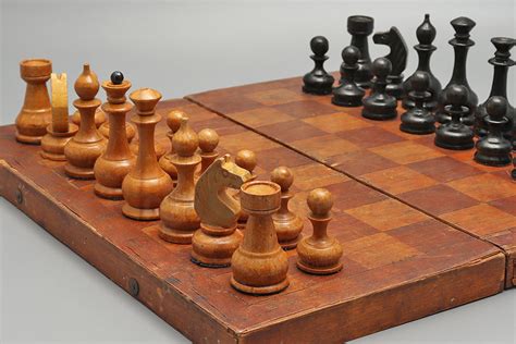 Купить советские шахматы «Белые и черные», СССР, 1958 год, дерево.