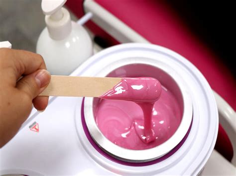 An Ultimate Guide for Hot Wax