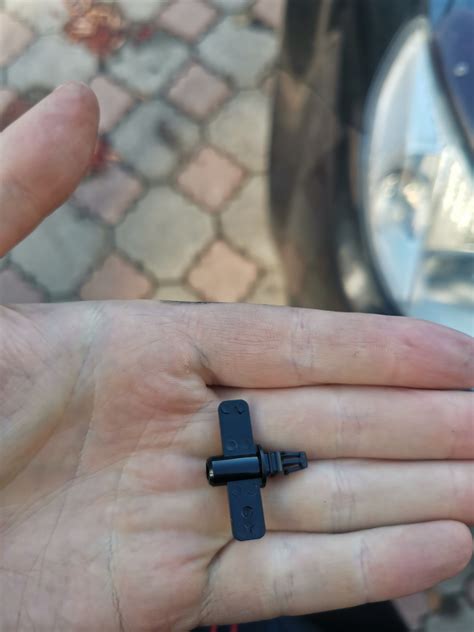 Крышка омывателя фар и крепление бабочка — Subaru Forester (SH), 2 л ...