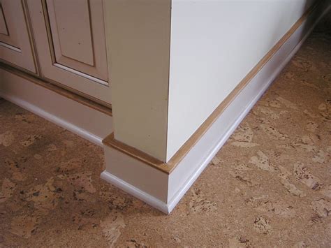 Напольный молдинг в интерьере | Baseboard styles, Baseboard trim ...