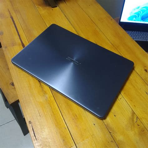 Asus VivoBook X505B, AMD A9, 4GB RAM, 500GB HDD, (second hand 9.5/10 ...