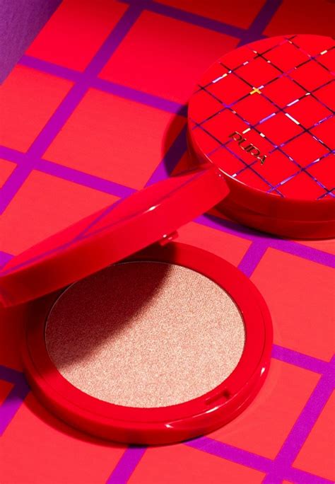 Хайлайтер Pupa Holiday Land Frosted Highlighter, с полупрозрачным ...