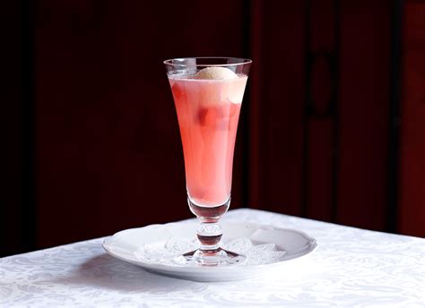 Savor a Holiday Moment with History at Shiseido’s Salon de Café | Food ...