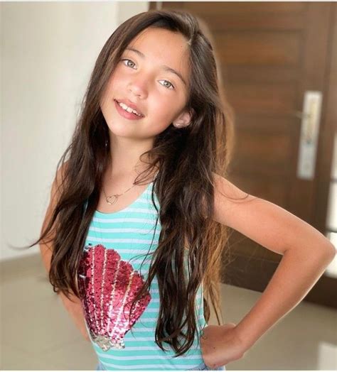 Paula, Stranger Things, Tony, Long Hair Styles, Idol, Beauty, Happy ...