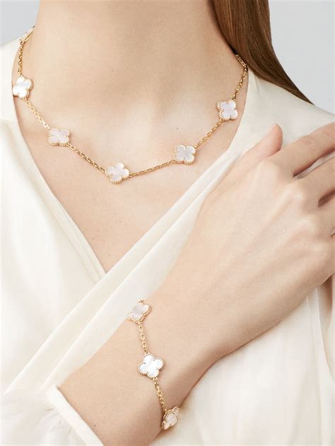 The Best Van Cleef & Arpels Dupes From $8 - TheBestDupes