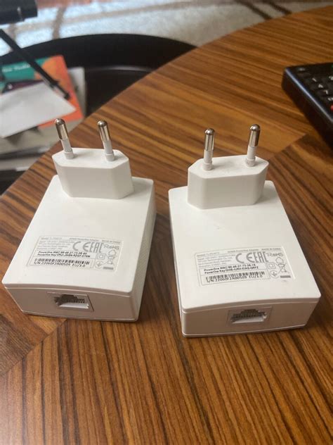 TP-LINK TL-PA4010 KIT v2 Powerline Double Wired and Ethernet Port ...