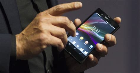 Sony представи първия водоустойчив телефон в света | Teenproblem.net