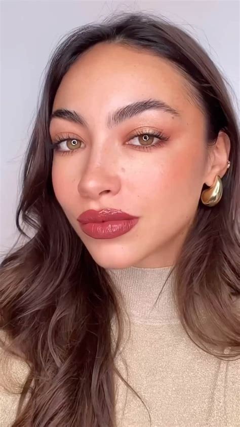 KIKO MILANOさんのインスタグラム動画 - (KIKO MILANOInstagram)「Shimmer on the lids ...