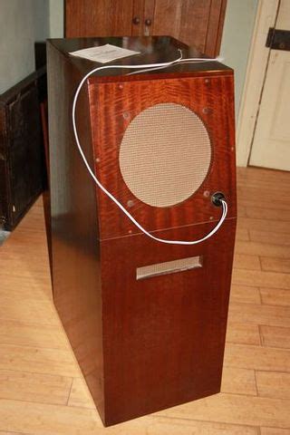 EMG Handmade Gramophones SPEAKERS
