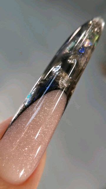 МАНИКЮР ГЕЛЬ-ЛАК ВЛАДИВОСТОК on Instagram: "Готический миндаль ️ ...