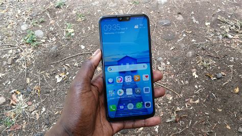 Over 2,000 Huawei Y9 2019 Smartphones Were Pre-Ordered During the Week ...