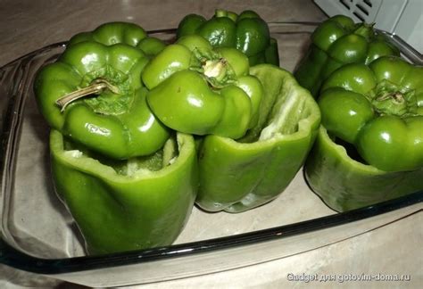 Болгарский перец, фаршированный курицей • Блюда из курицы и цыплят