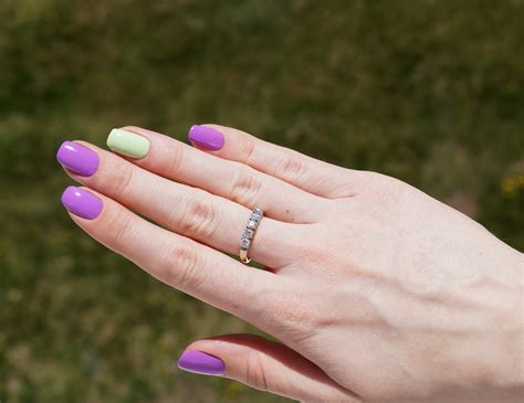 Beauty Unearthly: Christina Fitzgerald Linda, Hope swatches/ Лаки для ...