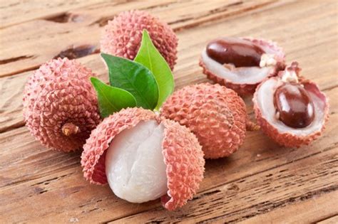 Liči obsahuje více vitamínu C než pomeranče a chutná i dětem