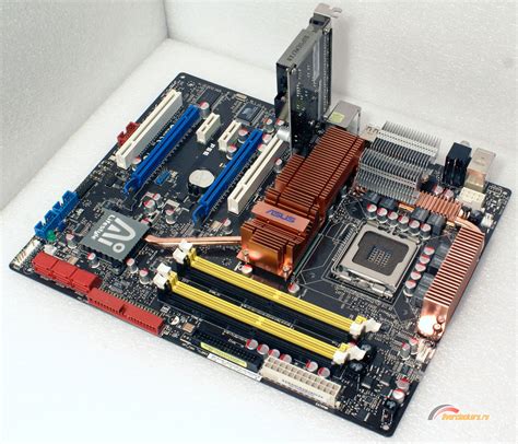 Обзор материнской платы ASUS P5E :: Overclockers.ru