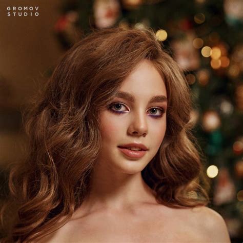 Подарочный сертификат на семейную студийную фотосессию