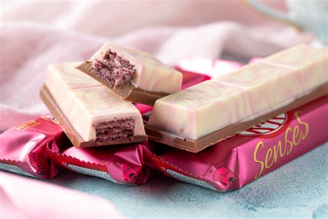 Интересное на полках: шоколад Kitkat Senses Rose Gold Edition — Zira.uz