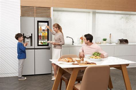 แค่เคาะก็เห็นด้านใน ! LG แนะนำตู้เย็น InstaView Door-in-Door สุดล้ำ ...