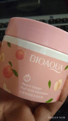 Bioaqua Peach Exfoliating Gel - Girlsbeauty.pk