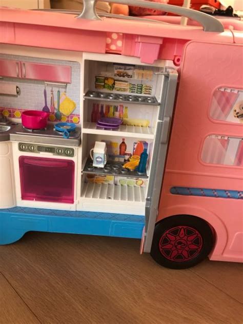 Barbie avtodom