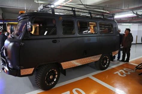 Монгольский тюнинг УАЗа "Буханки" (22 фото)