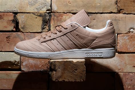 ADIDAS BUSENITZ ARRIVALS – Premier