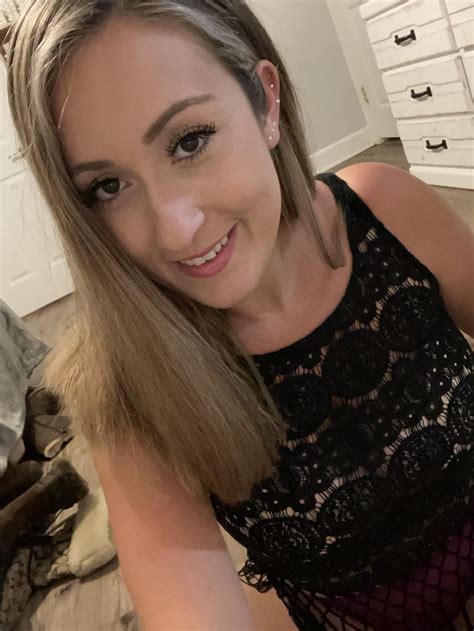 F19 Do you think I‘m pretty? : r/amihot