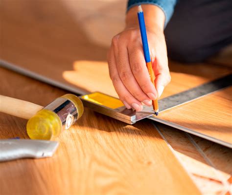 How to install SPC vinyl flooring | BMR