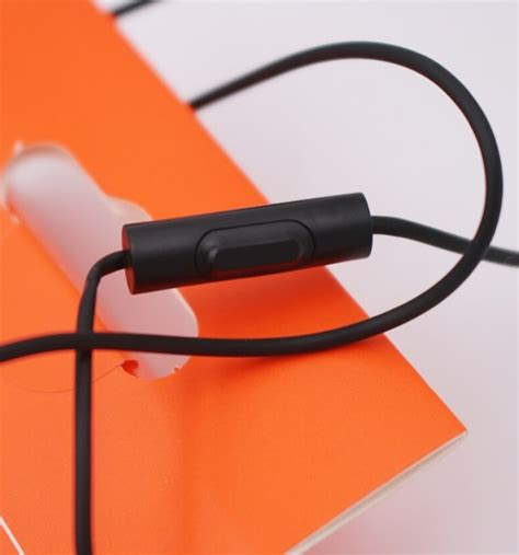 Купить Наушники MI Earphones Basic box в Узбекистане | низкие цены JOYBOX