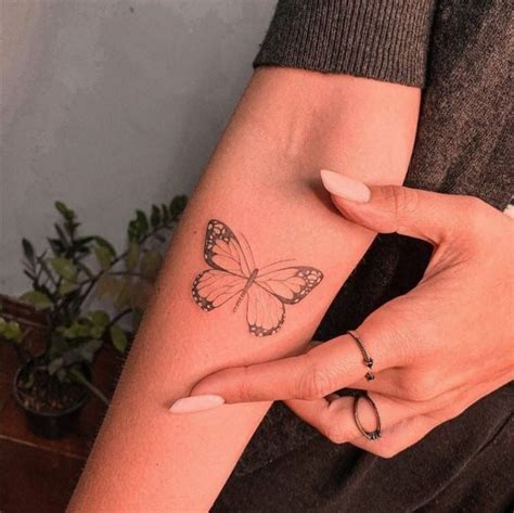 Тату бабочка 🦋 | Татуировка в виде бабочки, Татуировка на руке ...