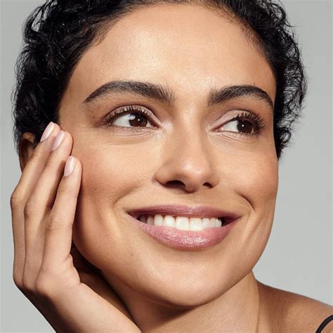 Estée Lauder Futurist Hydra Rescue SPF 45 | lyko.com