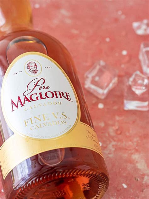 Père Magloire Fine V.S. Calvados 70 CL 40% - Rasch Vin & Spiritus