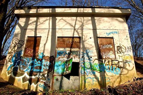 Rainberg: Der verbotene Berg - Fräulein Flora
