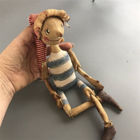 Pin van Giu Alidargento op Scultura di carta | Pinokkio, Knuffel, Poppen