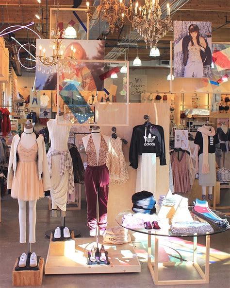 Urban Outfitters | Aesthetic clothing stores, Urban outfitters store ...