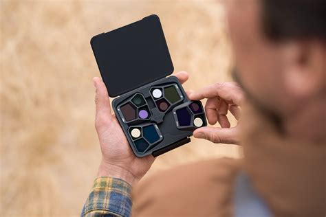 DJI announces the Mavic 3 Pro, the first-ever drone with three cameras ...