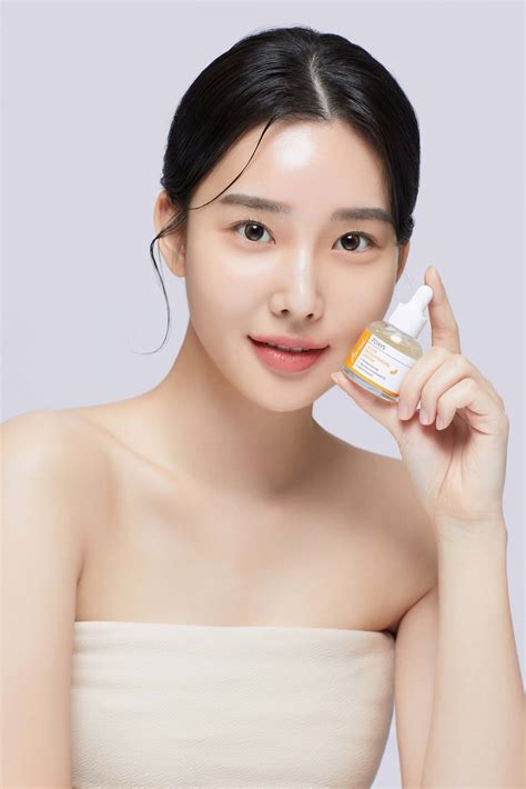 Serum 7days Glow Luminozitate 5% Niacinamide + Vitamin C & Jeju Lemon ...