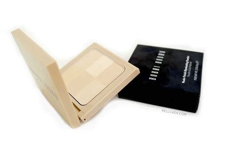 Bobbi Brown • Nude Finish Illuminating Powder | KELLiLASH
