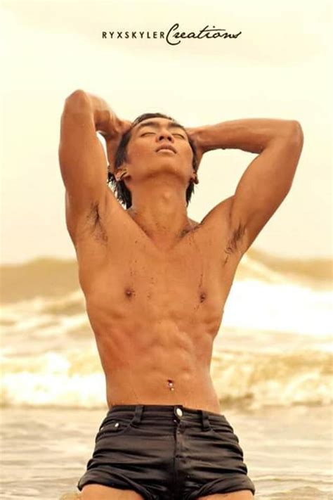 Wet : r/AsianGuysSFW