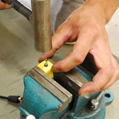 Hydraulické brzdy: Prípravok na uchytenie hydraulickej hadice Shimano ...