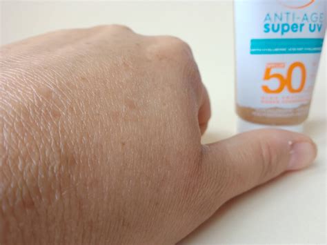 Anti-Age Super UV Garnier SPF 50 Sunscreen Review » Irene