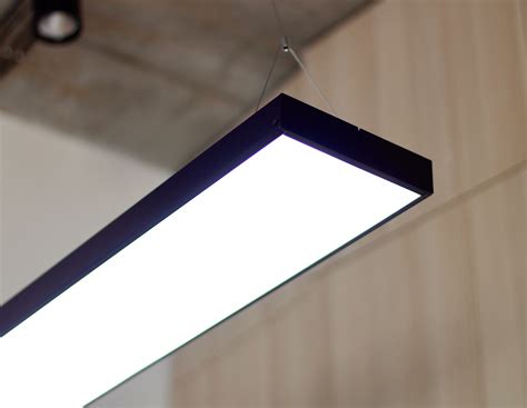 Линейный LED светильник подвесной EVROLIGHT линейный на тросах Sign-48 ...
