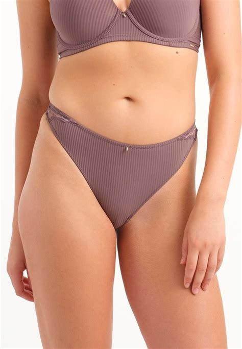Livera Lingerie