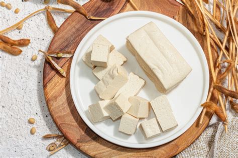 Tofu – jak smakuje i czy jest zdrowe? Właściwości i zastosowanie w ...