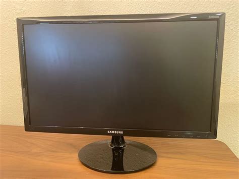 Samsung S22D300 LED Monitor, Computers & Tech, Parts & Accessories ...